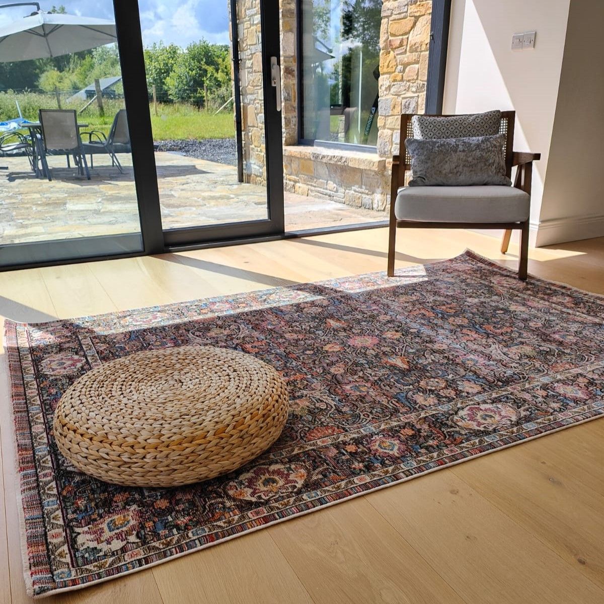 Ravenna Rug Black-XRUGS